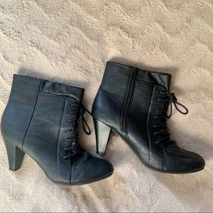 Yoki | Shoes | Yoki Bootie | Poshmark